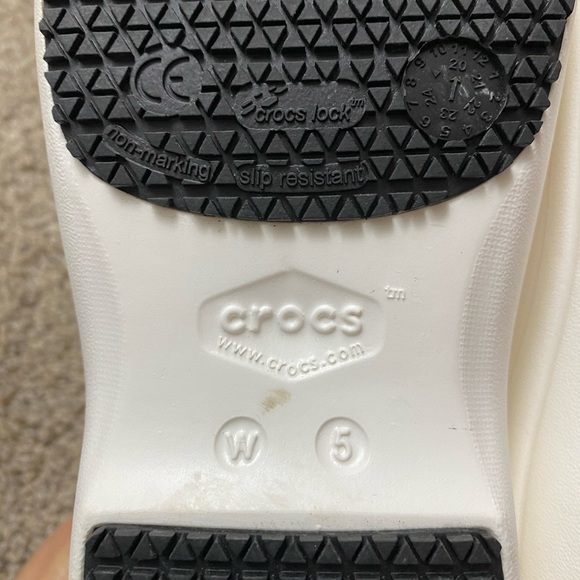 CROCS | Shoes | Crocs Dual Comfort Slip Resistant White Clogs | Poshmark
